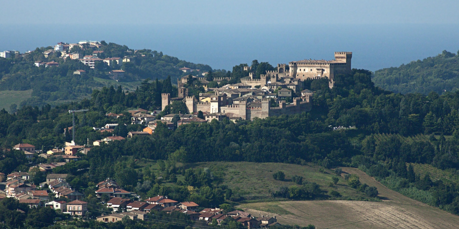 A Candelara, Gradara E San Leo: un tour fantastico | CRALT Magazine